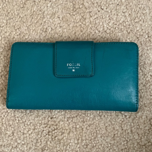 Fossil | Bags | Teal Leather Fossil Wallet | Poshmark